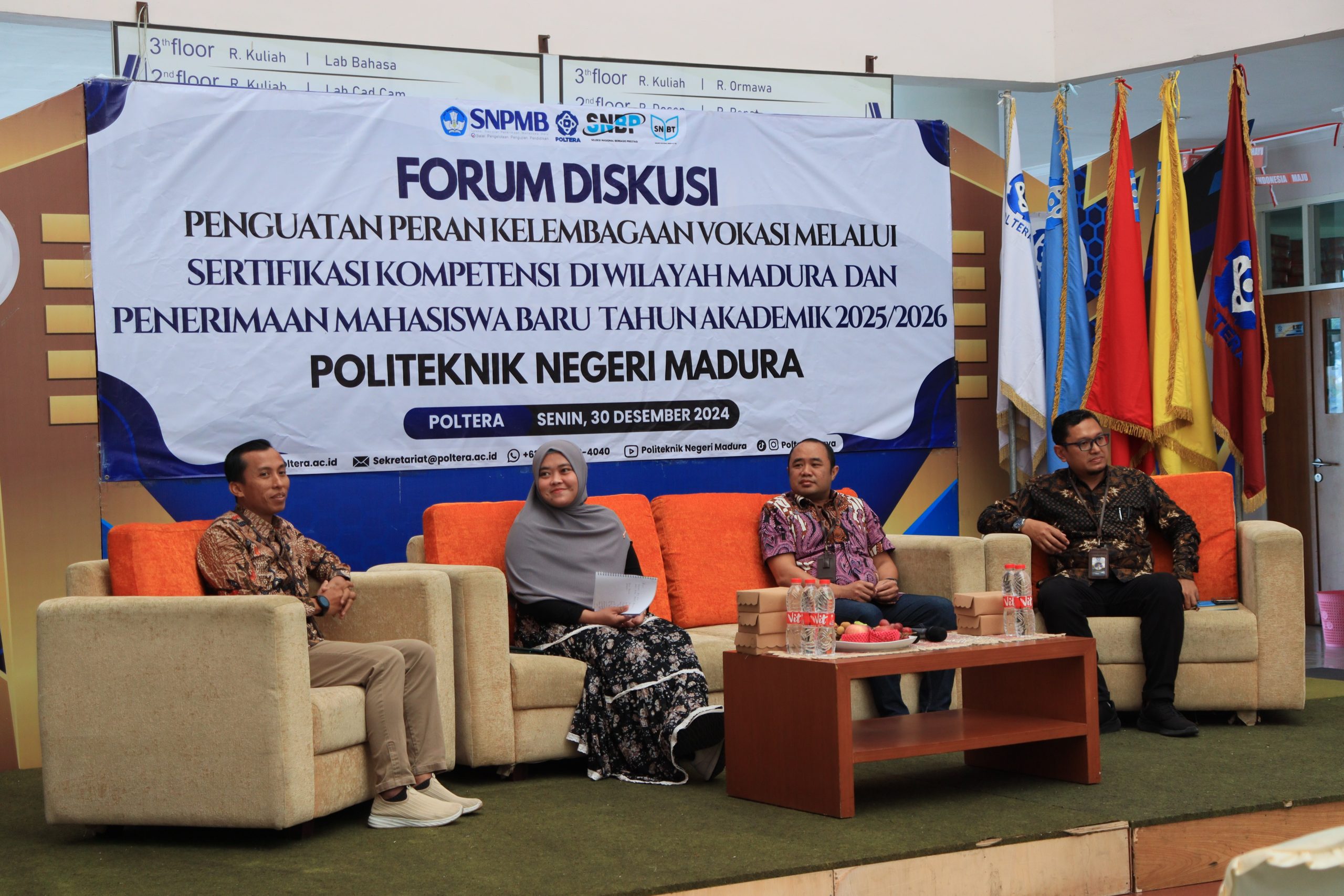 TUTUP 2024 DENGAN MANIS: POLTERA GELAR FORUM DISKUSI, MENGHADIRKAN ...