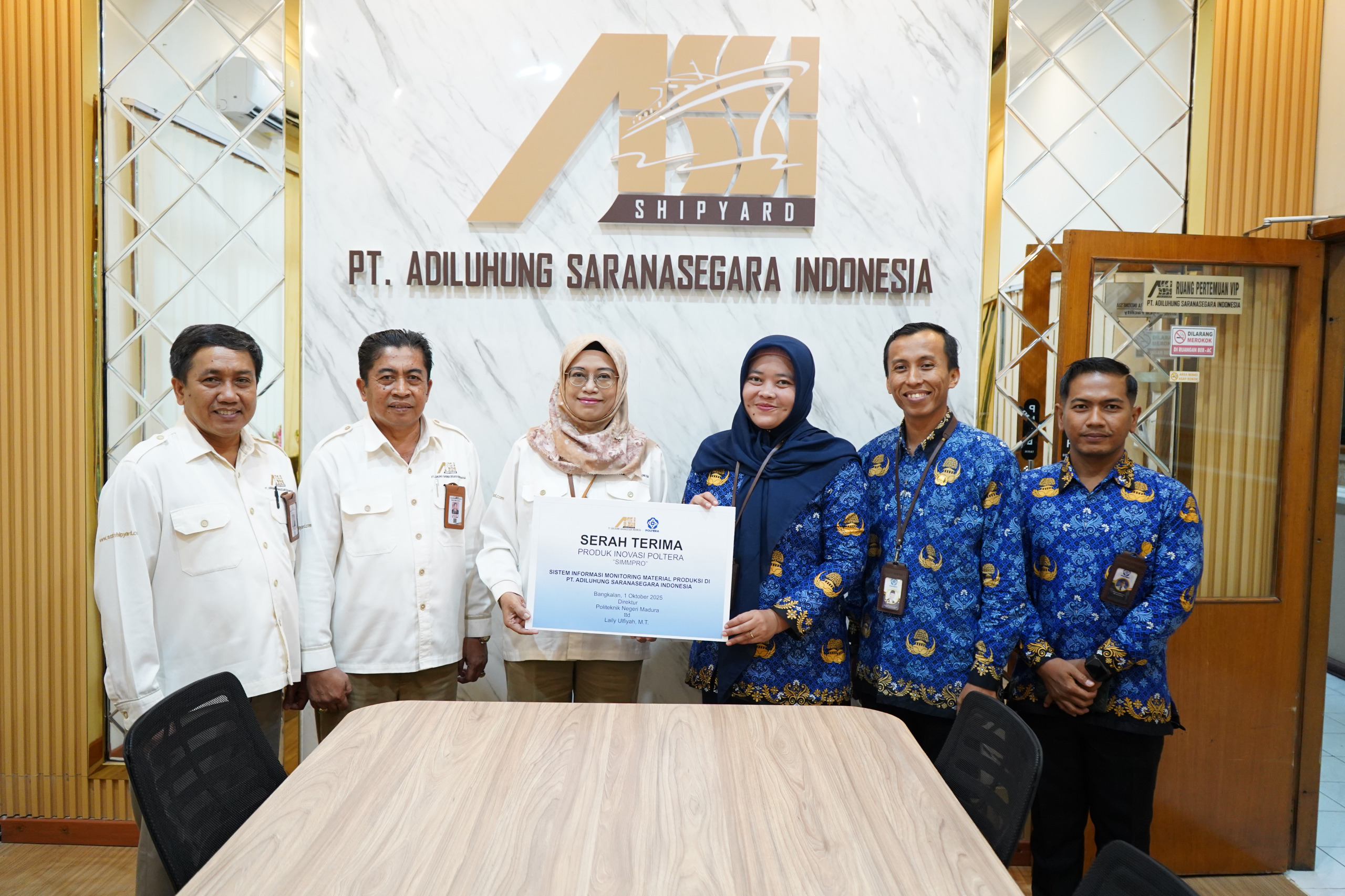 POLTERA SERAHKAN PRODUK RISET SISTEM INFORMASI MONITORING MATERIAL ...